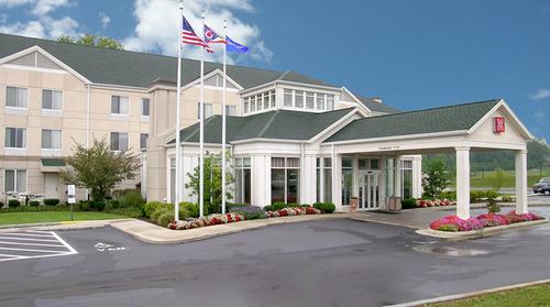 Hilton Garden Inn Cincinnati Northeast - Marcus & Millichap